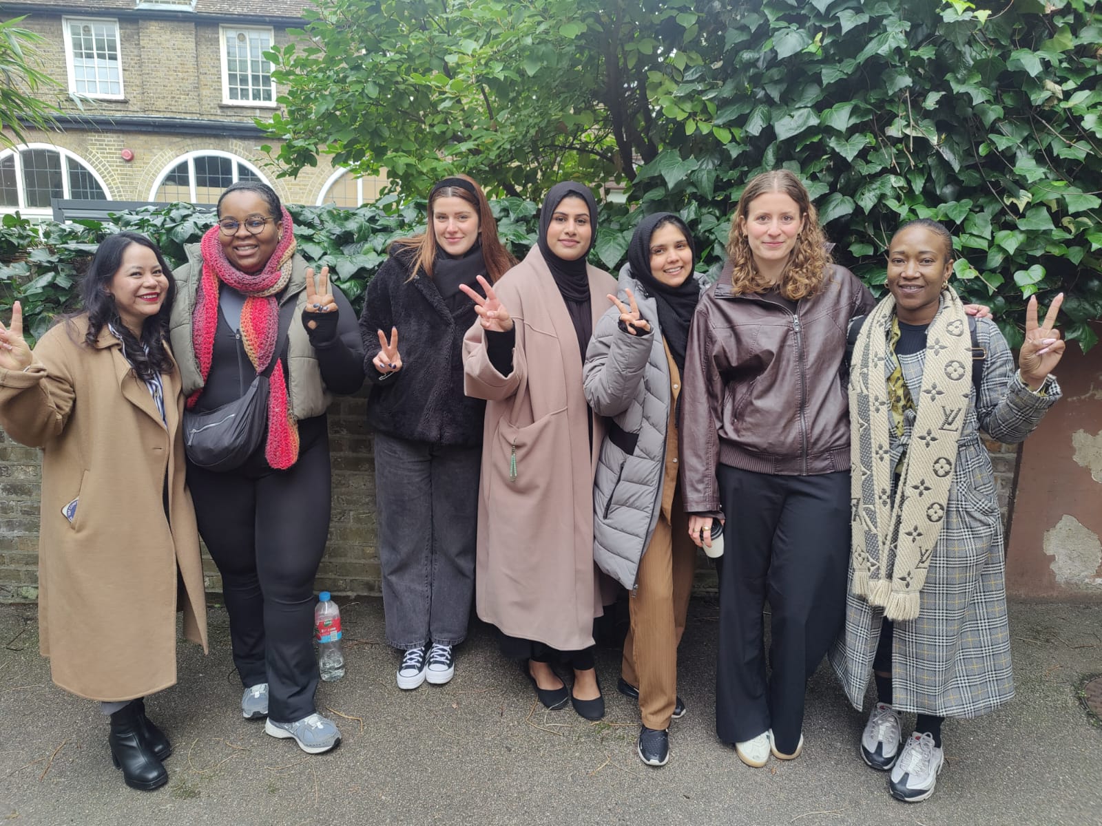 Victoria para UVW: trabajadorxs de Solace Women’s Aid paran ola de ...